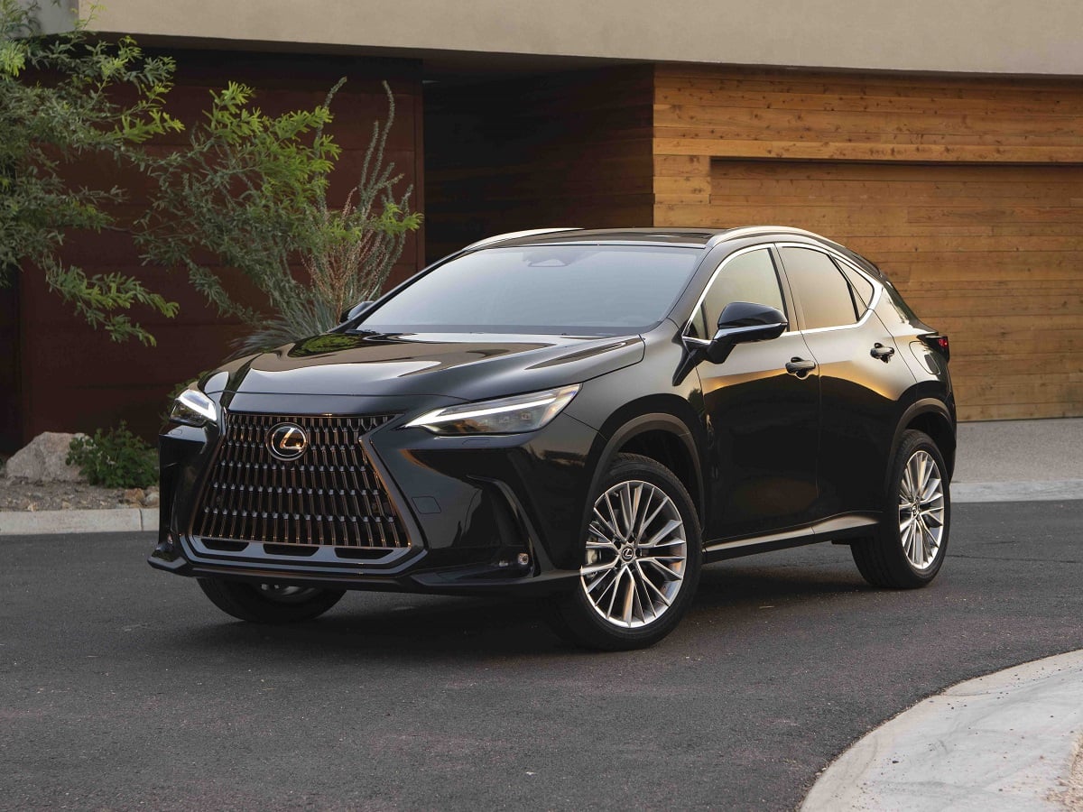 2025 Lexus NX vs. 2025 Mercedes-Benz GLC Comparison