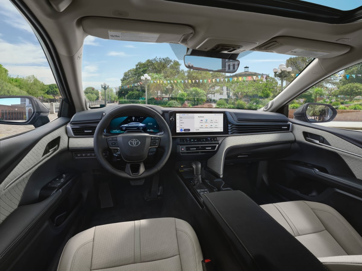 2025 Toyota Camry vs. 2025 Honda Accord Comparison