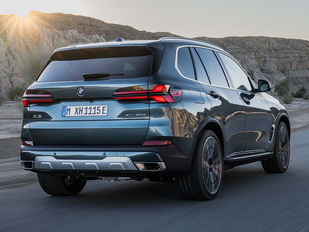 2025 Lexus RX vs. 2026 BMW X5 Comparison