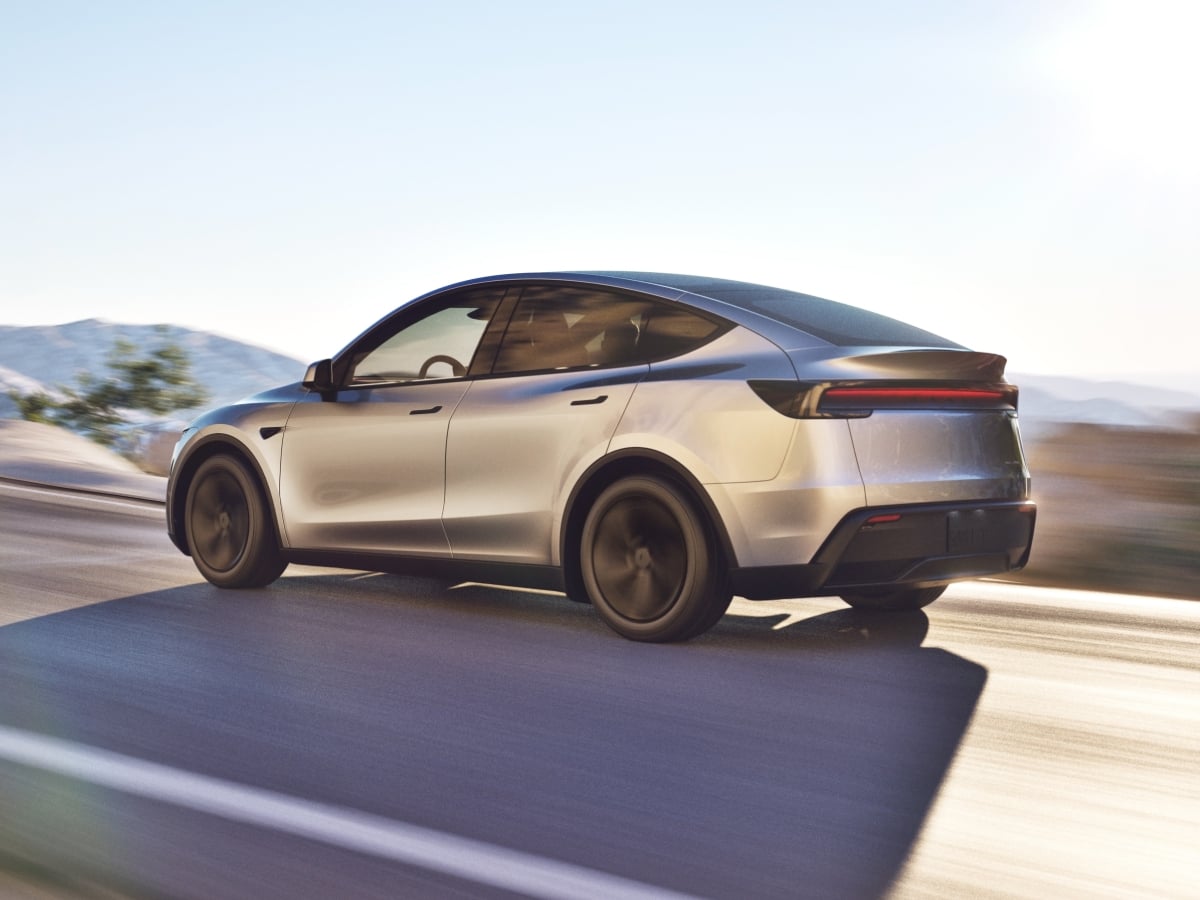 2026 Tesla Model Y vs. 2026 Honda Prologue Comparison
