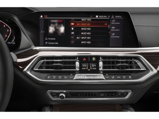 2020 BMW X6 Interior Photos | J.D. Power