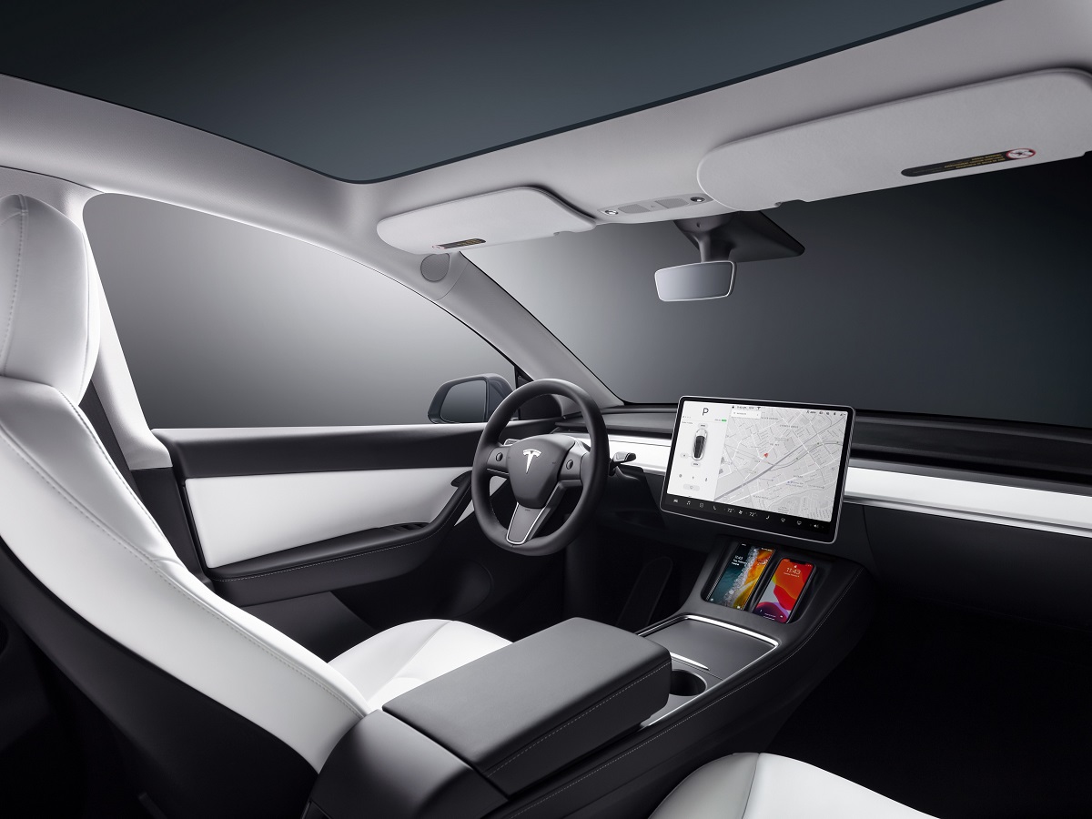2024 Tesla Model Y vs. 2024 Hyundai Ioniq 5 Comparison