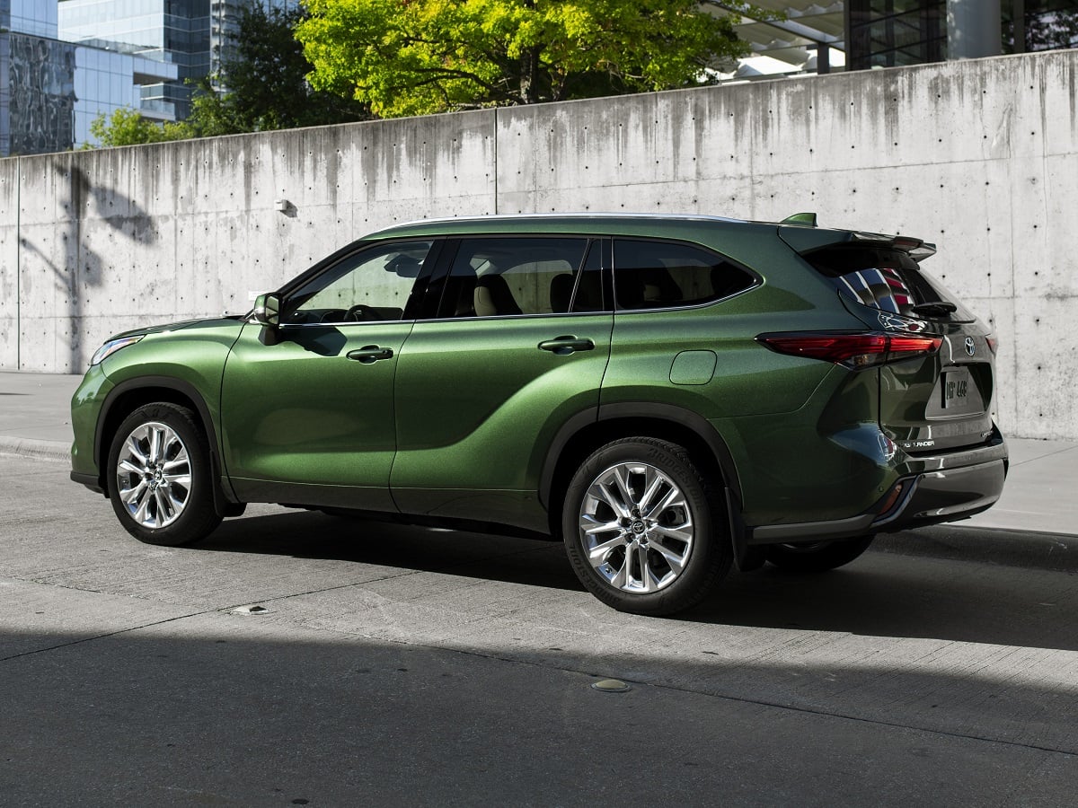 2024 Lexus RX vs. 2024 Toyota Highlander Comparison